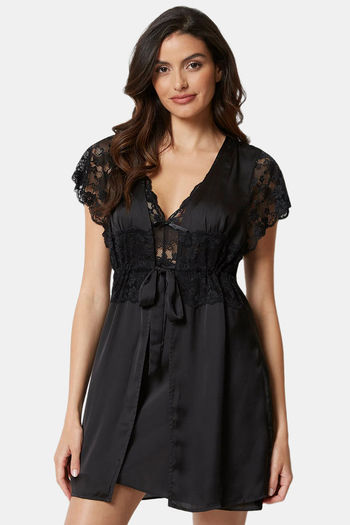 Buy Yamamay Polyester Robe - Black at Rs.4999 online | Nightwear online